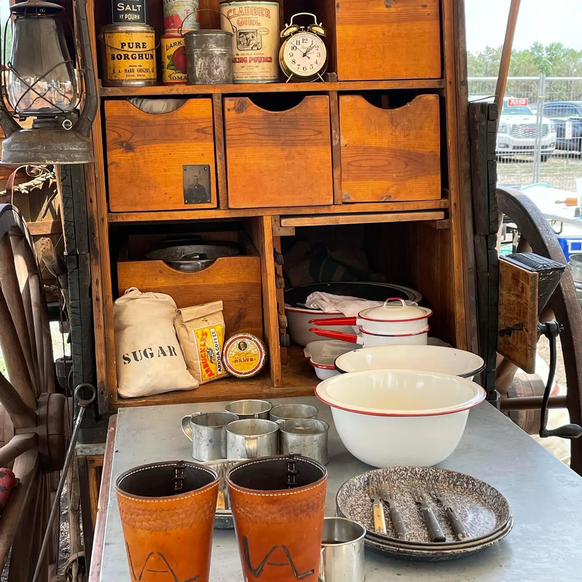 Gallery • 2 Mules Chuckwagon
